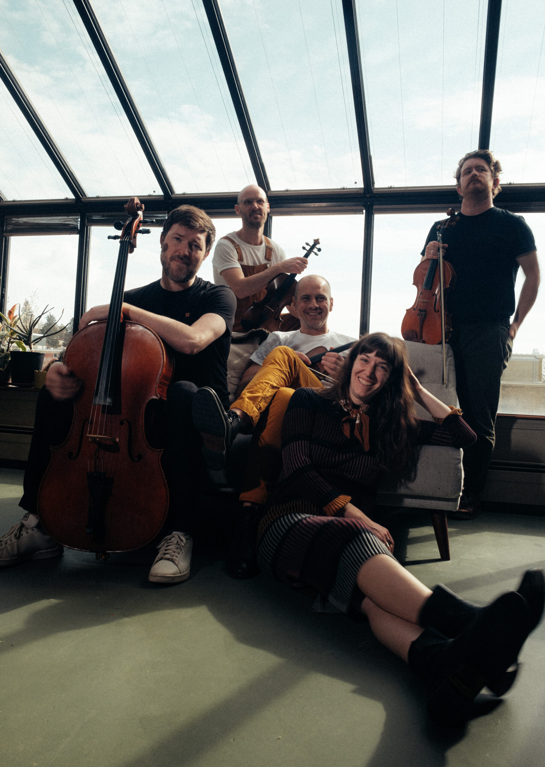 JUNO award winning folk quartet The Fretless harmonize with celebrated ...